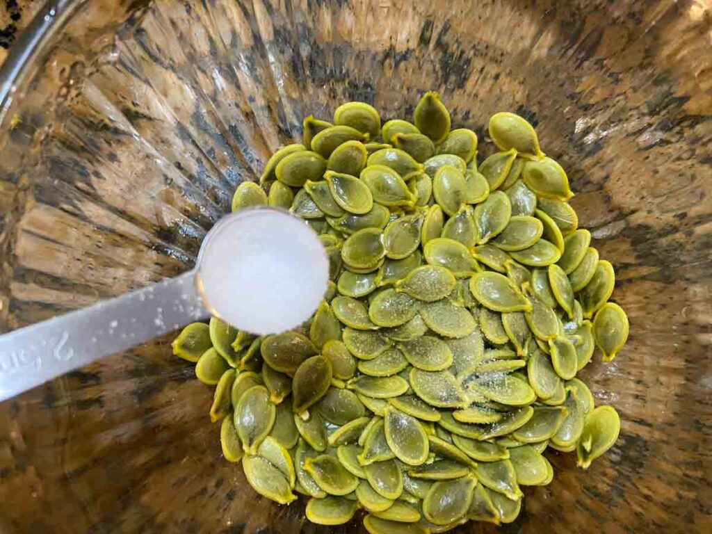 Roasted Pepitas (or Pumpkin Seeds) – Art of Natural Living