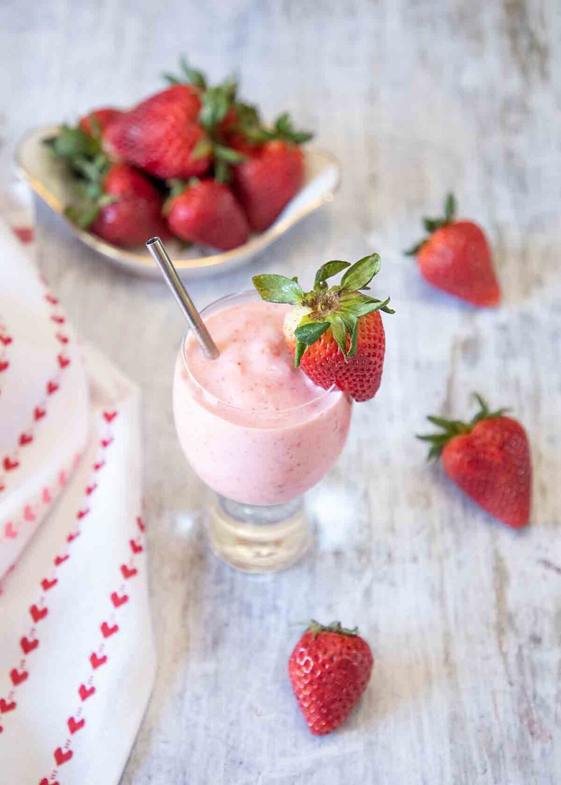 Strawberry Yogurt Smoothie – Art of Natural Living